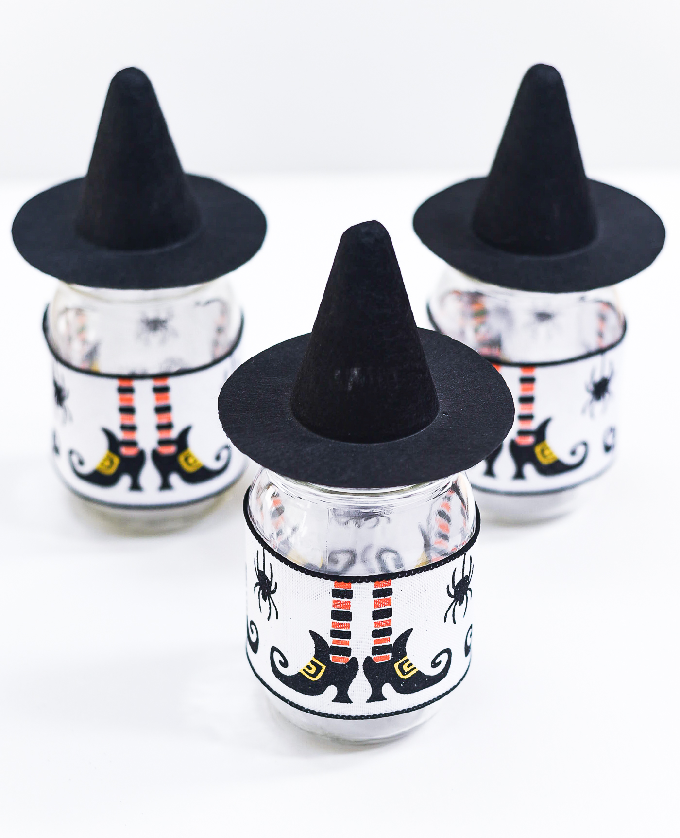 Witch Hat Mason Jars - Mason Jar Crafts Love