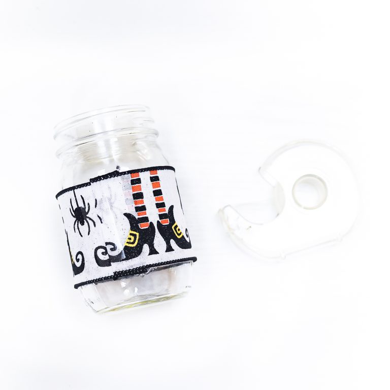 Witch Hat Mason Jars - Mason Jar Crafts Love