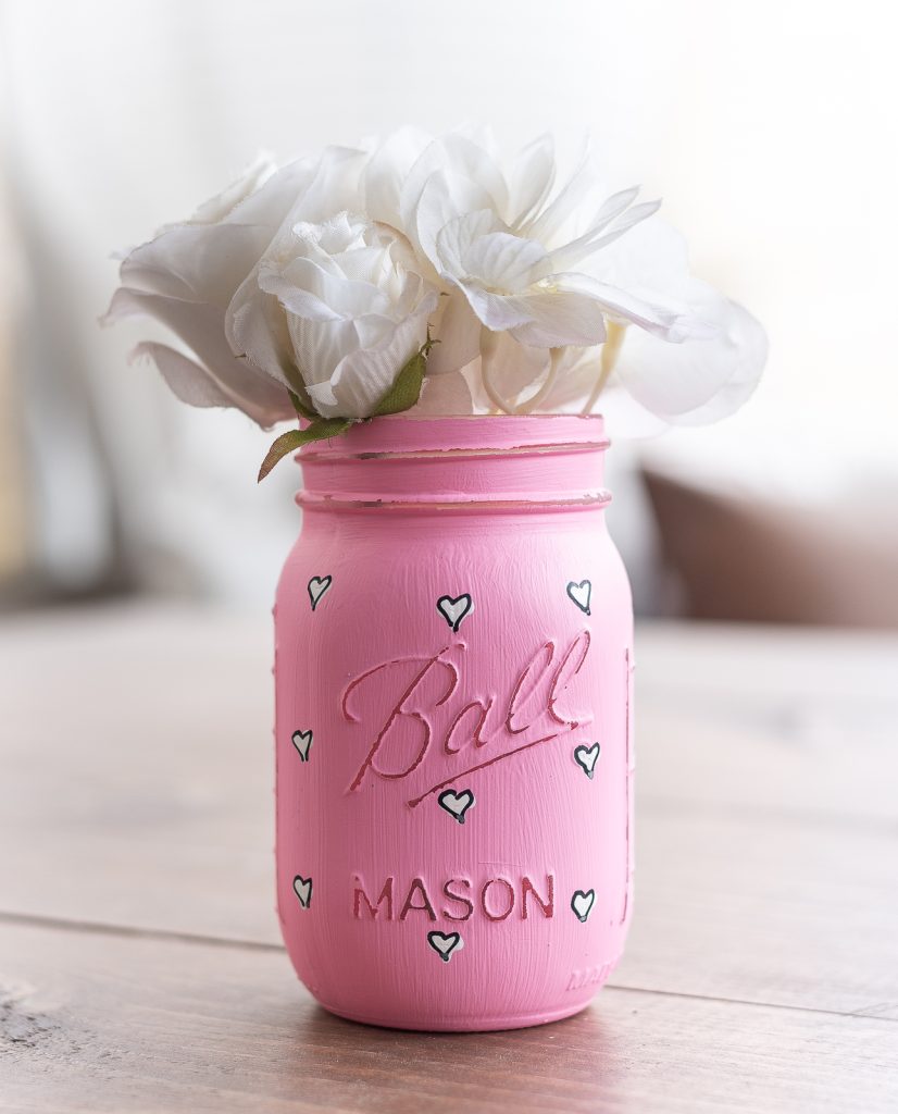 Painted Hearts on Mason Jars - Mason Jar Crafts Love