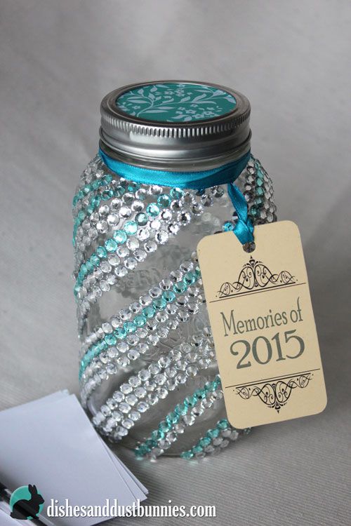 New Year's Eve Mason Jar Ideas - Mason Jar Crafts Love